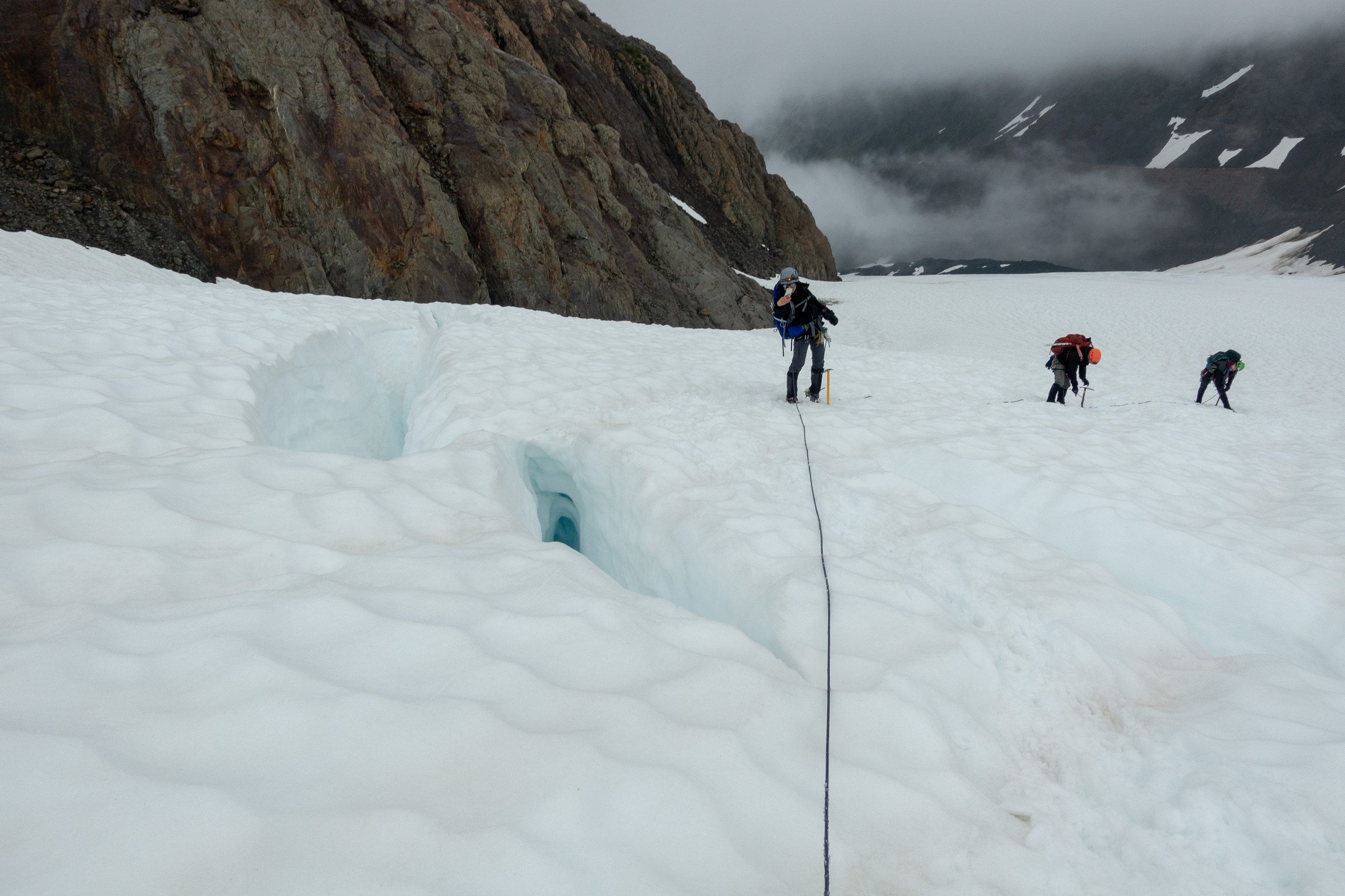 A crevasse crossing on the Blue Glacier. – Matt Kurjanowicz